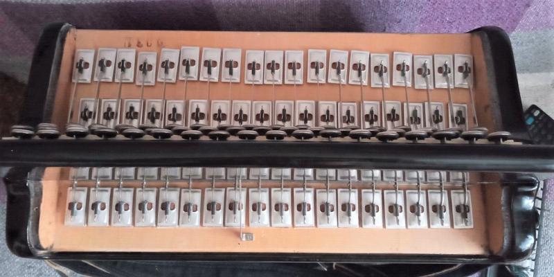 Acordeon Cromático ETUDE 100x55 Bayan Russian B Griff 3ª Voz Preto = R ...