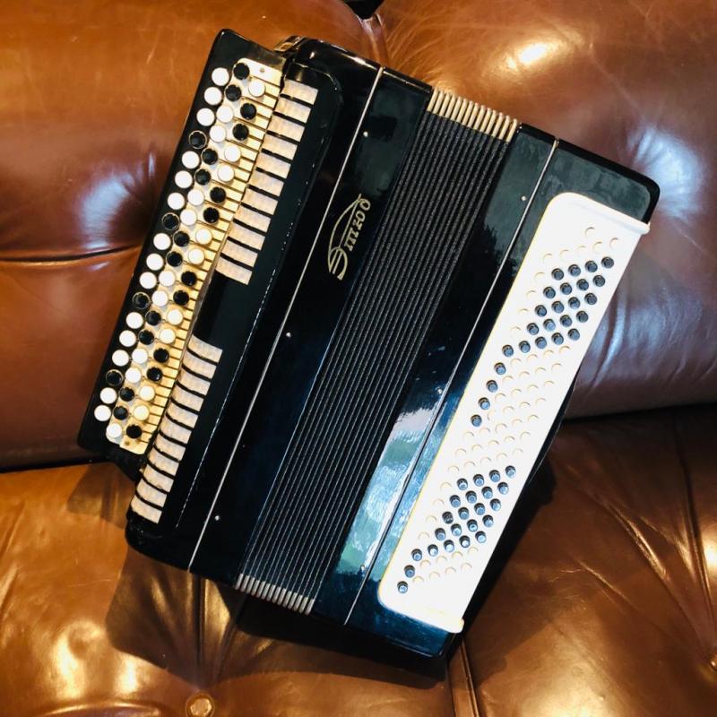 Acordeon Cromático ETUDE 100x55 Bayan Russian B Griff 3ª Voz Preto = R ...